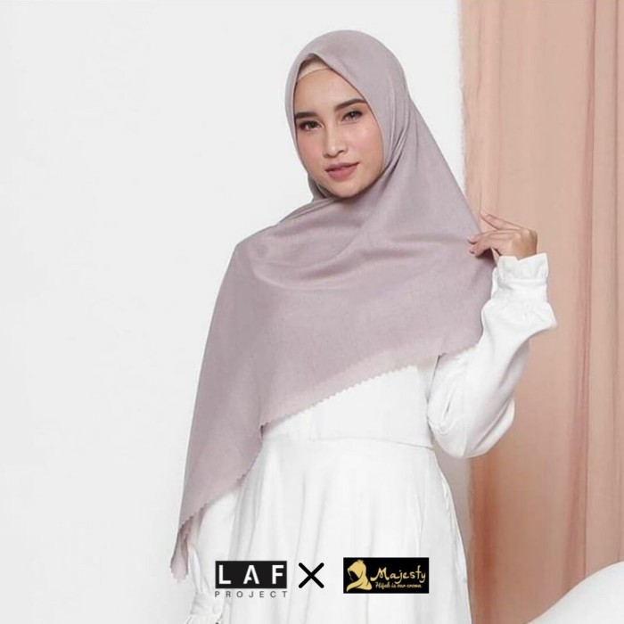 Jual Jual Kerudung Segi Empat Voal Premium Najma Jilbab Laser Cut Majesty Hijab Limited | Shopee ...