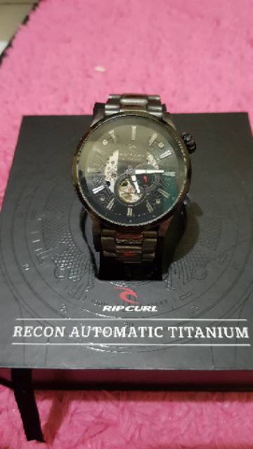 Jual Jam tangan rip curl bisa dipakai semua pria dan wanita cocok untuk ...