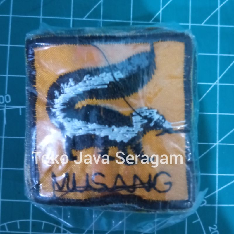 Jual Bet 1 Set Tanda Regu Hewan & Bendera Pramuka Putra Penggalang ...