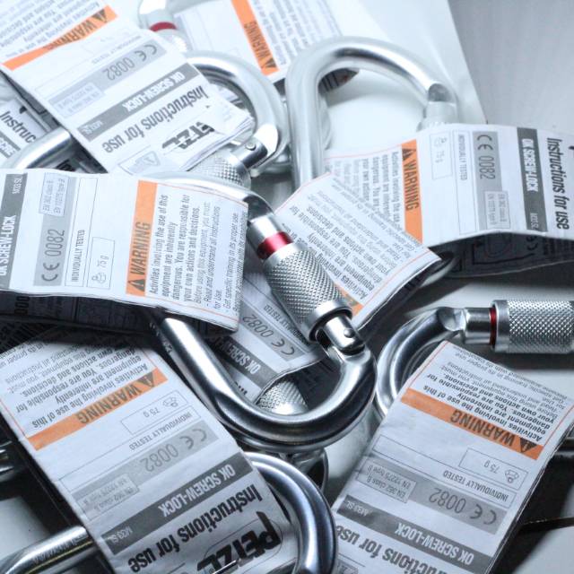 Jual Carabiner petzl ok screw lock oval lock safety climbing flying fox ...