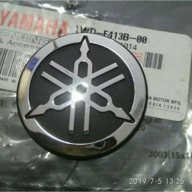 Jual Emblem LOGO lambang Yamaha TANGKI R25 R 25 ASLI YAMAHA 1WD-F413B ...