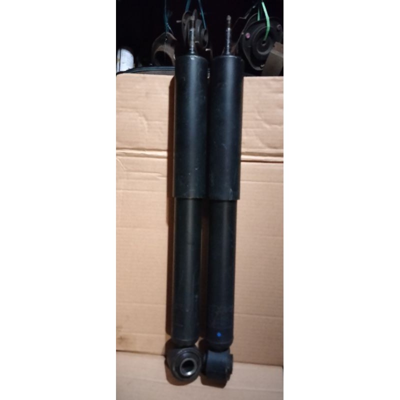 Jual Shock Breaker Belakang Inova Reborn / Fortuner Original | Shopee ...
