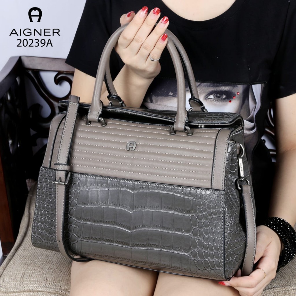Jual Tas AIGNER Vintage Valois 20239A ZXC 16 tas batam impor ransel ...