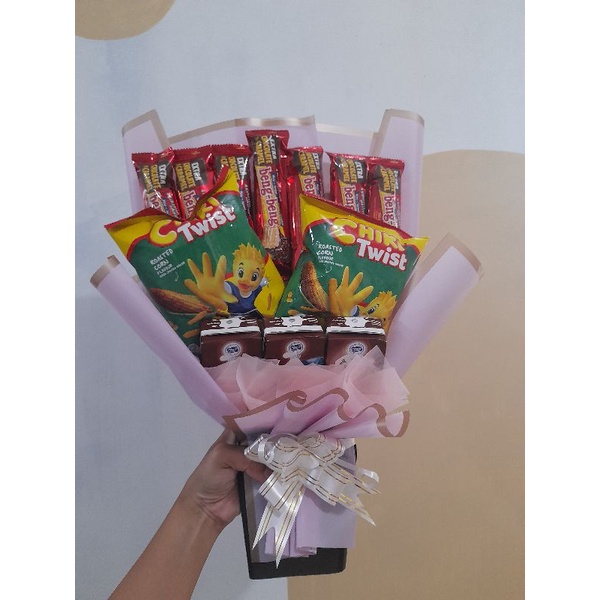 Jual Snack Bouquet | Buket Snack Susu Chiki | Buket Graduation Murah ...