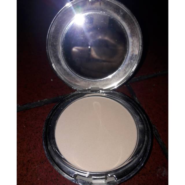 Jual Ultima II Wonderwear Pressed Powder (03 Neutral) | Shopee Indonesia