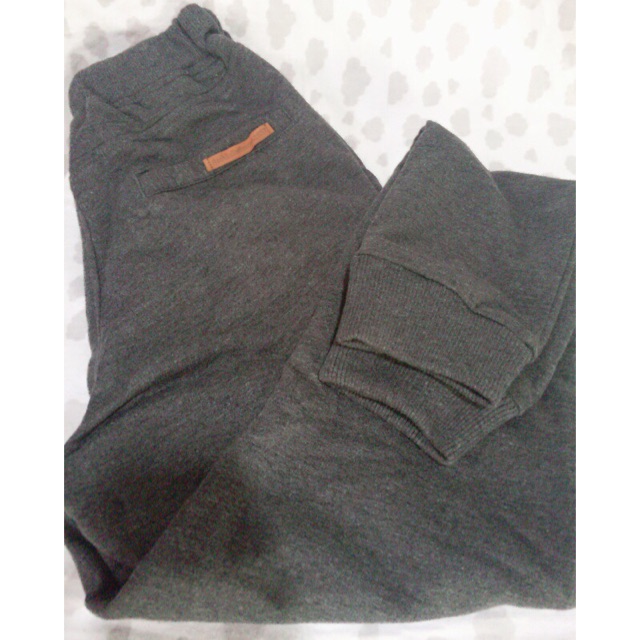 Jual Jogger Merk Ouval Research (cewek) | Shopee Indonesia