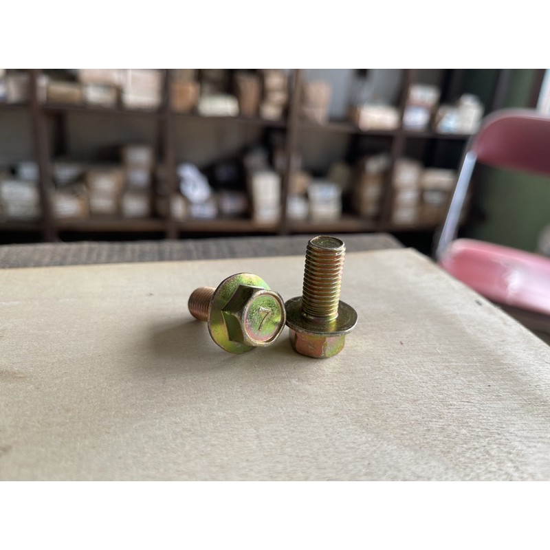 Jual BAUT FLANGE M10 x 20 - BAUT KUNING KUNCI 14 PANJANG 2 CM - BAUT TAPAK - BAUT TOPI | Shopee ...