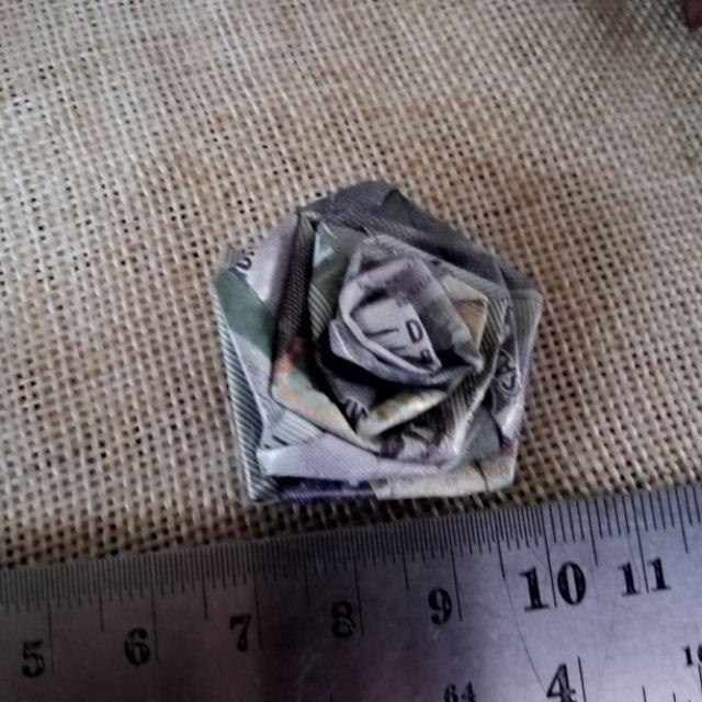 Jual Replika bunga mawar uang mainan accesories mahar hiasan mahar ...