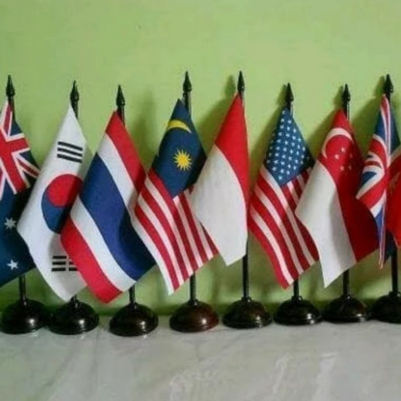 Jual Bedera meja negara bendera tiang kayu | Shopee Indonesia