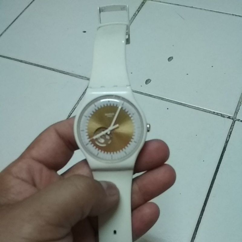 Jual Jam swatch second original | Shopee Indonesia