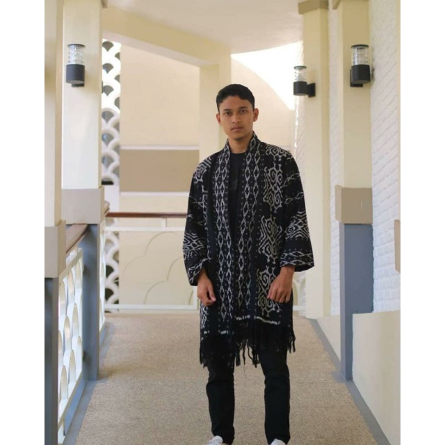 Jual OUTER CARDIGAN TENUN BAJU ATASAN PRIA LENGAN 3/4 | Shopee Indonesia
