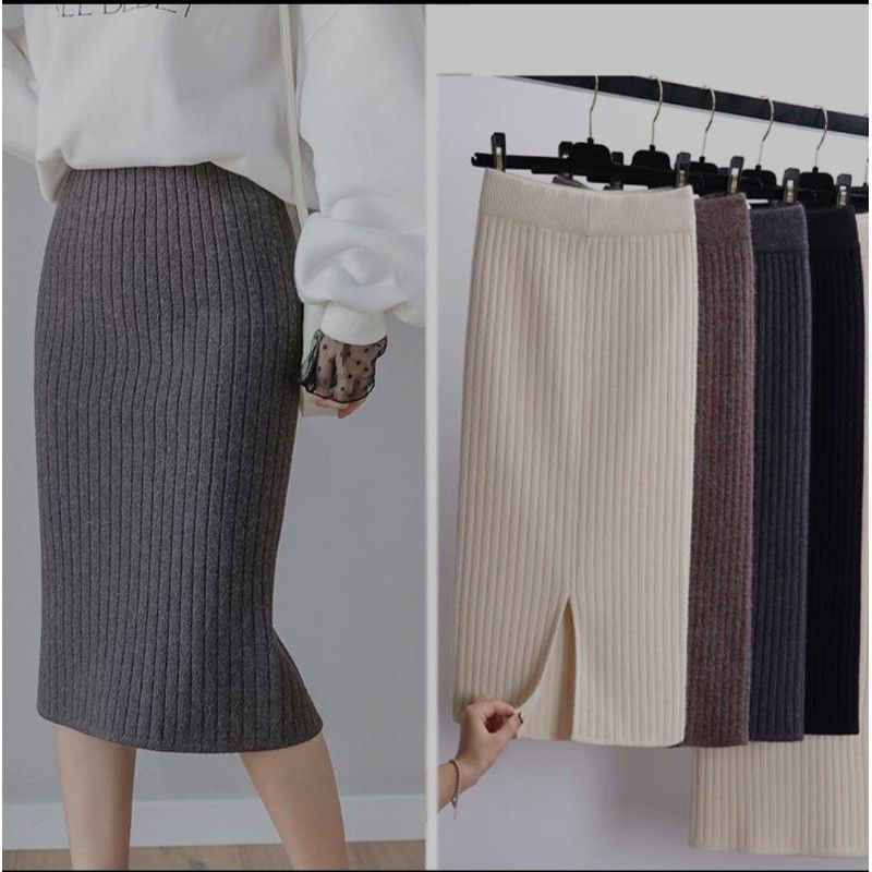 Jual Rok rajut Span pendek Knitted midi belah// Rok midi Rajut // Rok ...