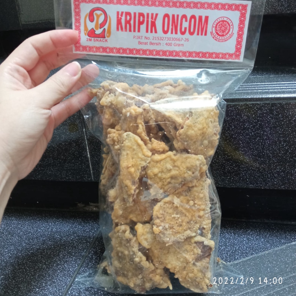 Jual KRIPIK ONCOM 2M KERIPIK SNACK KARTIKA SARI BANDUNG HAMPERS PARCEL ...