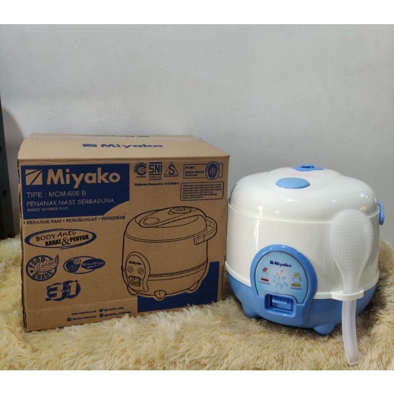 Jual Rice cooker magic com miyako 0,6 Liter MCM 606 A // Miyako MCM 606 ...