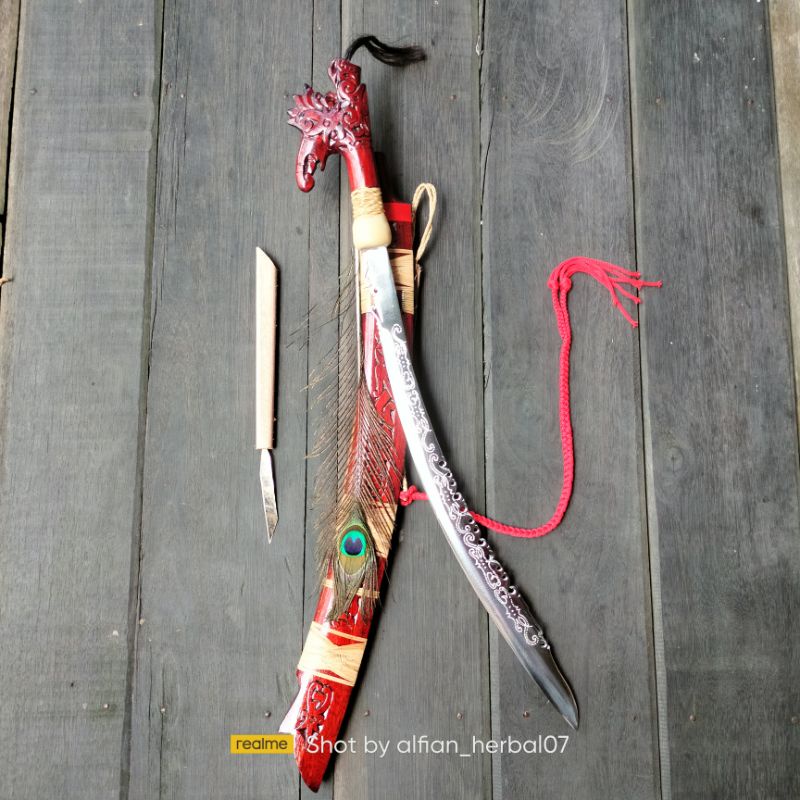 Jual mandau khas dayak. edisi kolektor. mandau jimpul baja putih ...