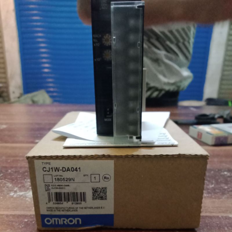 Jual PLC OMRON CJ1W-DA041 | Shopee Indonesia