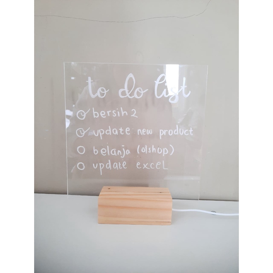 Jual acrylic note board | akrilik planner / acrylic note board led ...