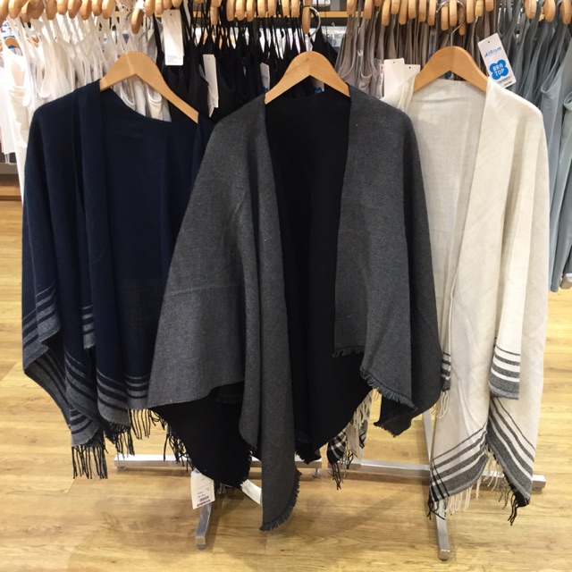 Jual UNIQLO SYAL 2 way SALE | Shopee Indonesia