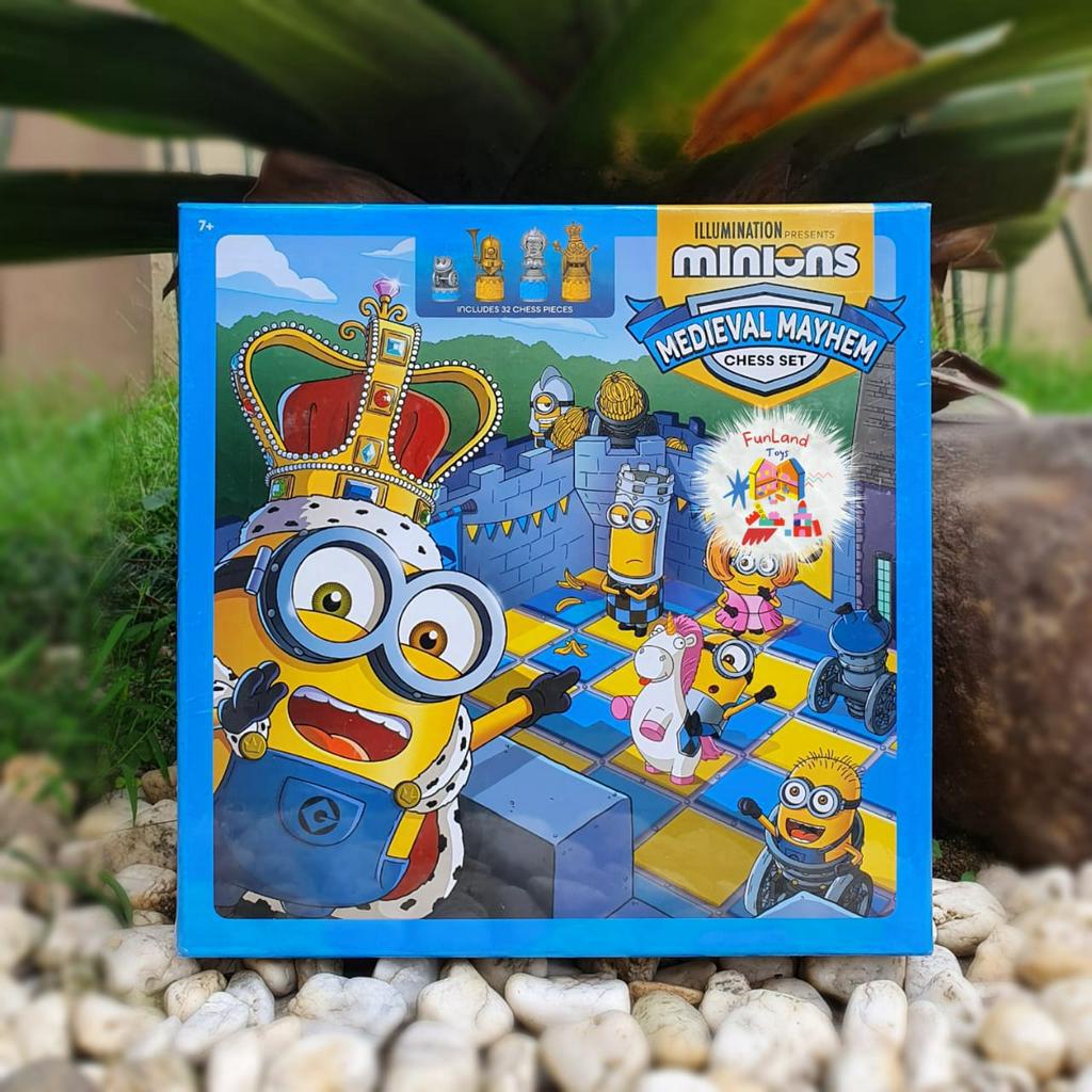 Jual The Noble Collection Minions Chess Set | Shopee Indonesia