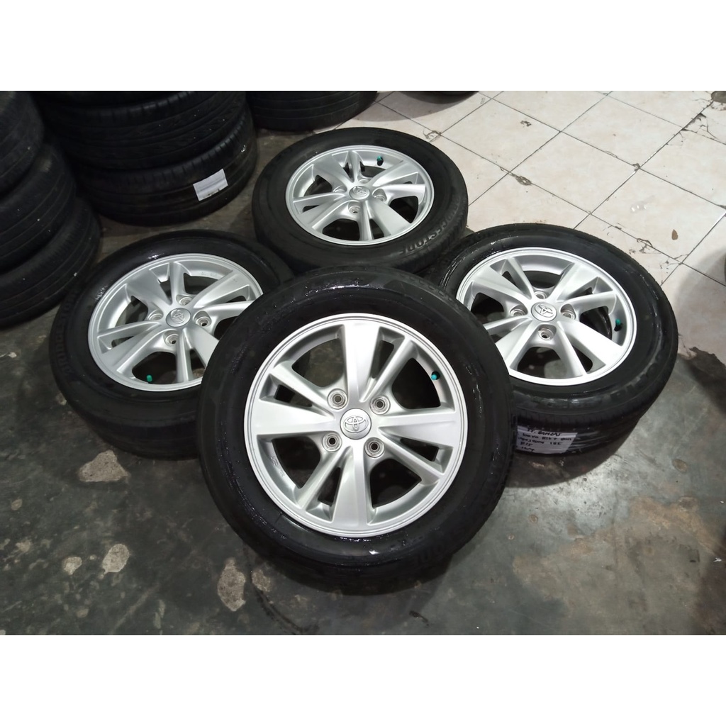 Jual Velg Mobil Bekas Oem Avanza Veloz Ring 15 Pcd 4x114 Plus Ban 185/ ...