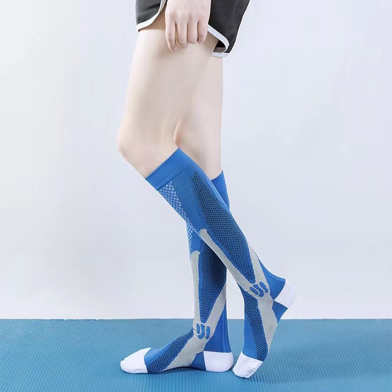 Jual OXY Running Compression Socks / Kaos Kaki Olahraga 4623 (S/M ...