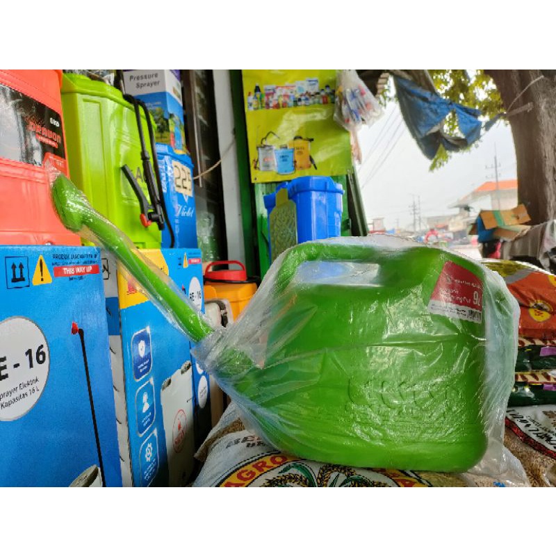 Jual GEMBOR 5 LITER 9 LITER/PENYIRAM TANAMAN/GEMBOR KOCOR/ALAT PENYIRAM ...