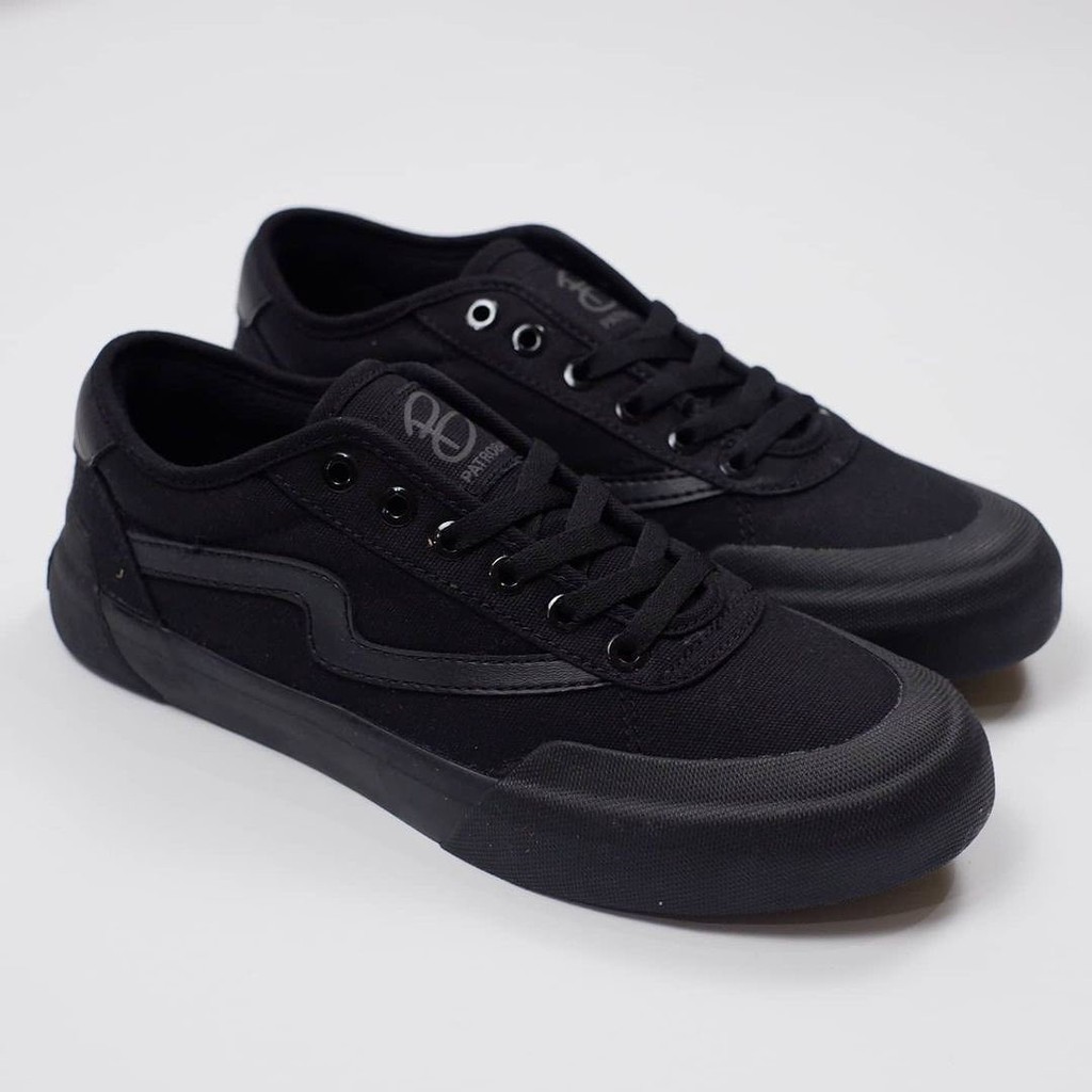 Jual PATROBAS SHOES - NEW IVAN LOW ALL BLACK | Shopee Indonesia