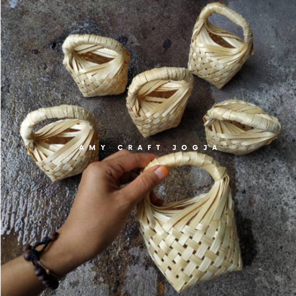 Jual Tas Permen M 10 cm/Tas Mini/Tas Souvenir/Tas Packaging/Tas Bambu ...