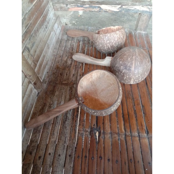 Jual gayung batok kelapa water dipper tempurung kelapa unik coconut ...