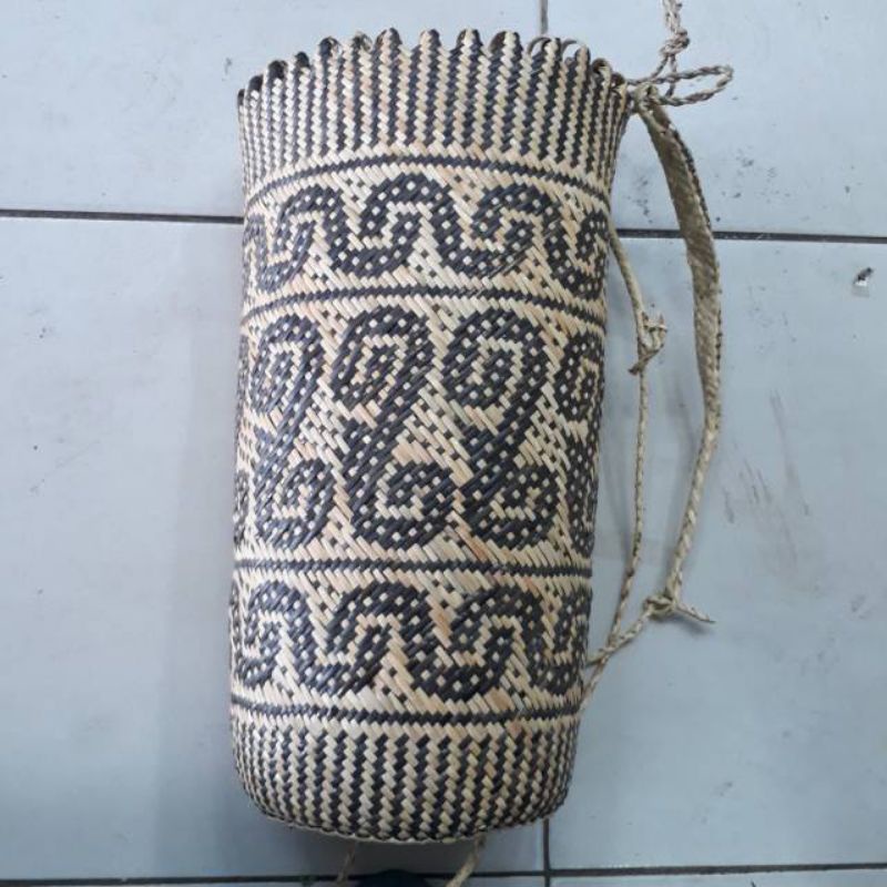 Jual Tas Anjat rambat tas kerajianan khas suku dayak kalimantan asli ...