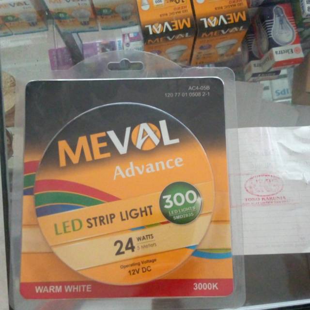 Jual Led Meval Strip 24 Watt 5 Meter Kuning | Shopee Indonesia
