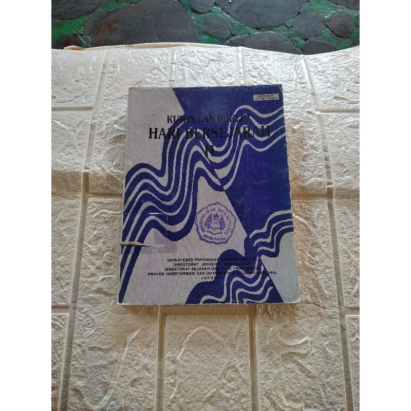 Jual BUKU KUMPULAN BUKLET HARI BERSEJARAH II | Shopee Indonesia