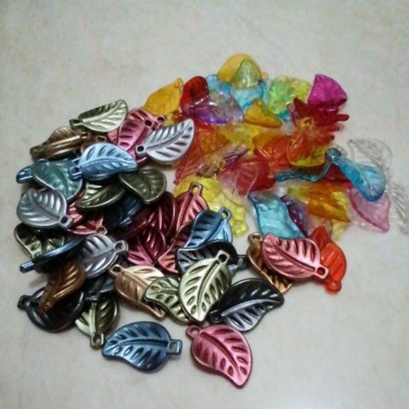 Jual 20 Pcs Manik Akrilik Daun Hijau 12 x 17 mm (MPA-0153) | Shopee ...