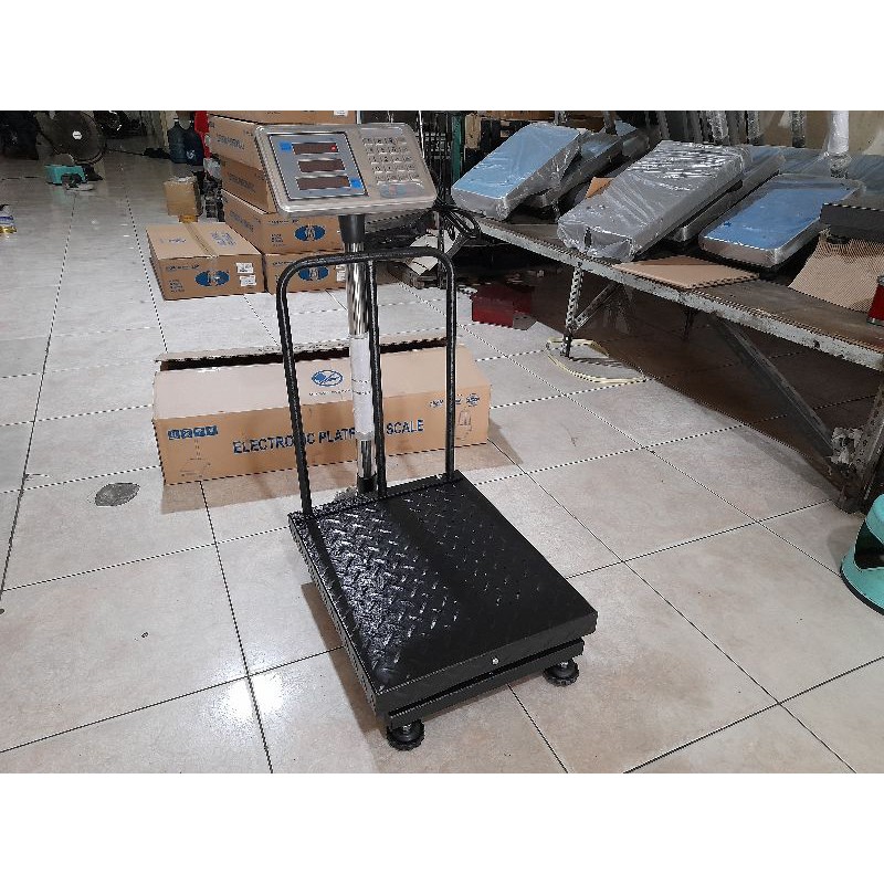 Jual Timbangan Duduk Digital 150 Kg newtech 40 x 50 cm plat besi Borders | Shopee Indonesia