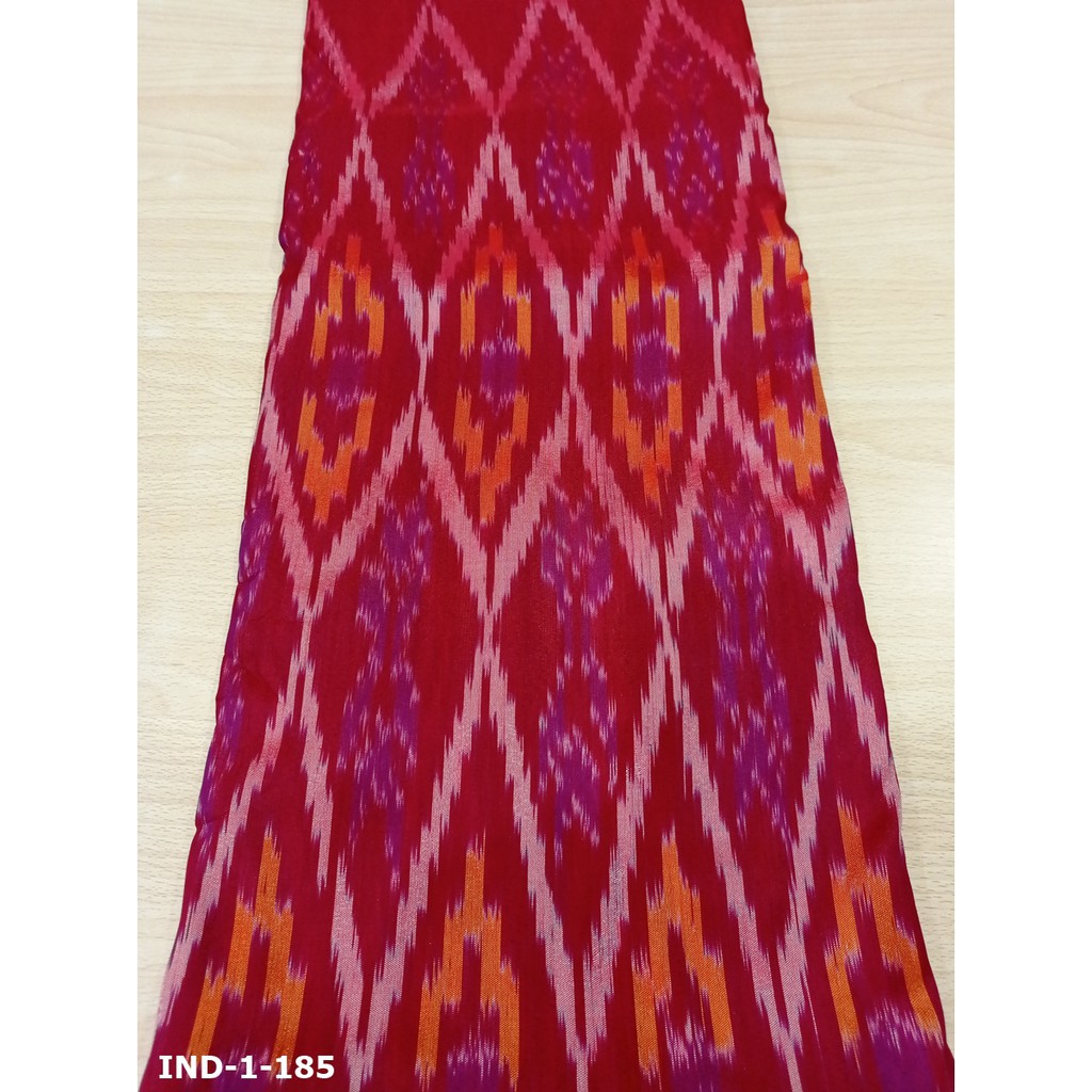 Jual Kain Tenun Ikat Sutra Bugis Makassar Marun - Tenun Sengkang IND-1-185 (Harga per 0,5 Meter ...