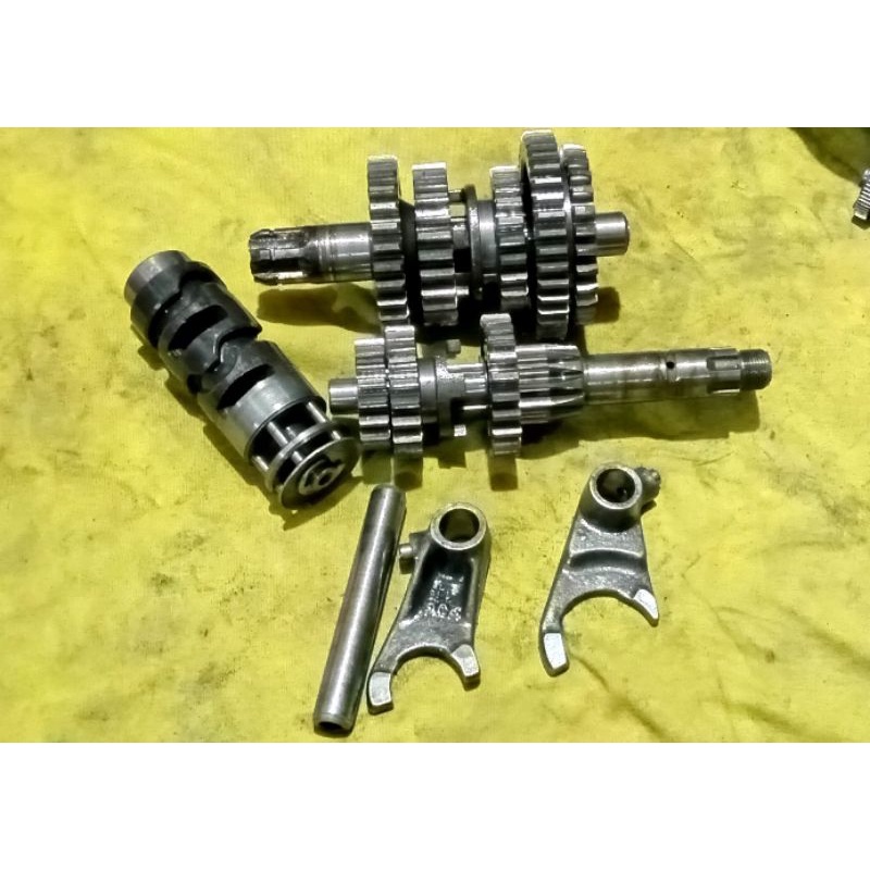 Jual GIGI GEAR GIR RASIO FIZR FIZ R F1ZR F1Z R FULL CLUTCH FULCLUTH ...