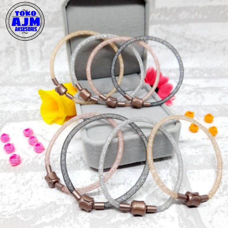 Jual Gelang Kawat Kristal Gliter Pandora Liontin Huruf Emas Pengait ...