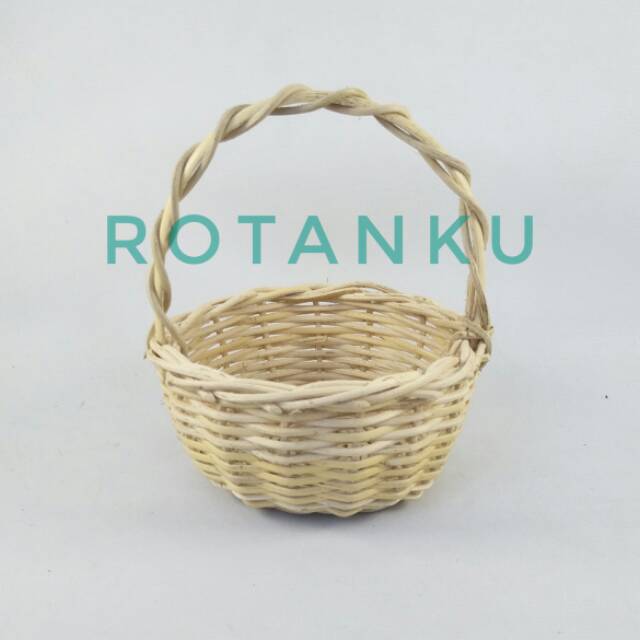 Jual Keranjang Rotan Cembung Souvenir Tangkai D 13cm Souvenir Kado ...