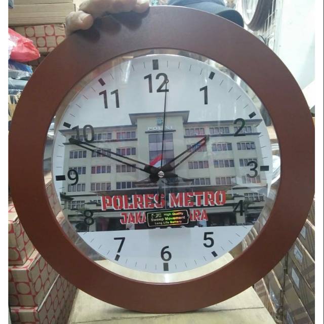 Jual Jam dinding + logo (gambar di dalam bisa custom) | Shopee Indonesia