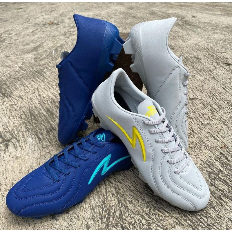Jual Sepatu Bola Specs Griffin FG | Shopee Indonesia