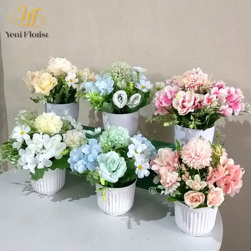 Jual rose buket / bunga+pot /bunga artificial artifisial | Shopee Indonesia