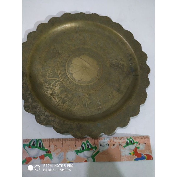 Jual piring kuningan jadul asli motif ukir | Shopee Indonesia