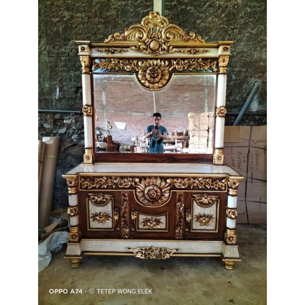 Jual bufet figura kaca ukir jepara (1,5mtr) | Shopee Indonesia