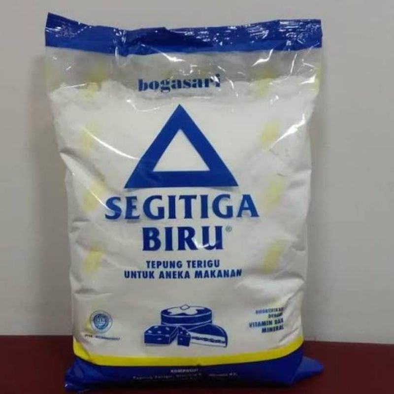 Jual Tepung Terigu Segitiga Biru - Cakra Kembar Kemasan Ekonomis ...