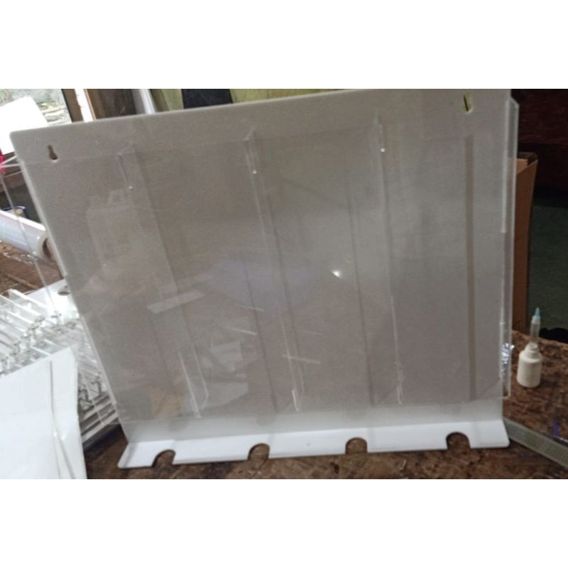 Jual Rak Indomie ackrilik ukuran belakang 49x54 ukuran depan bening ...