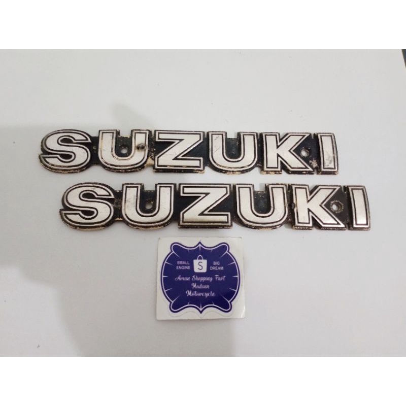 Jual EMBLEM LOGO TANGKI SUZUKI TRS - A100 KANAN KIRI ORIGINAL | Shopee ...