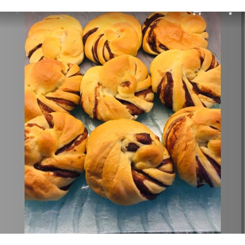 Jual Aneka Roti Manis dan Asin Vitasari Bakery min order 6 pcs boleh ...