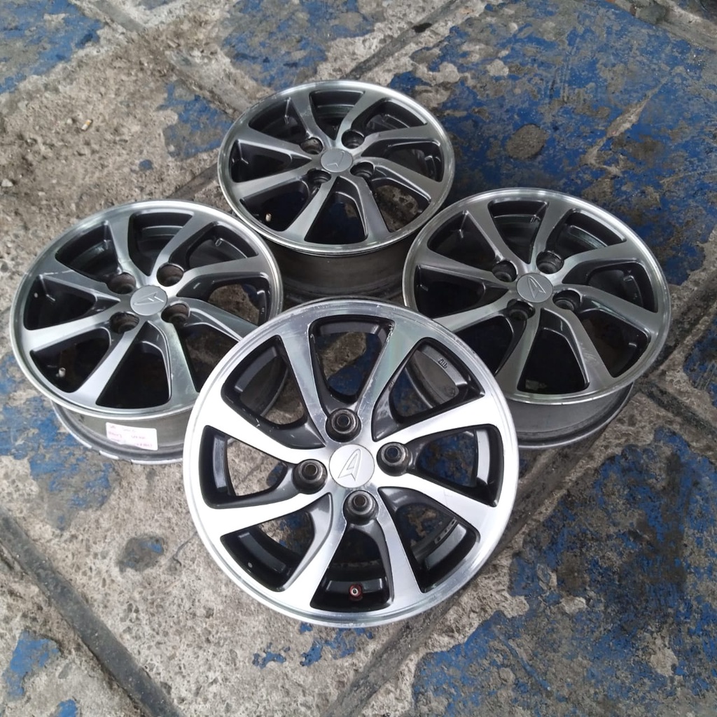Jual velg seken bekas sigra ring 14x5 pcd 4x100 seken bekas murah berkualitas | Shopee Indonesia