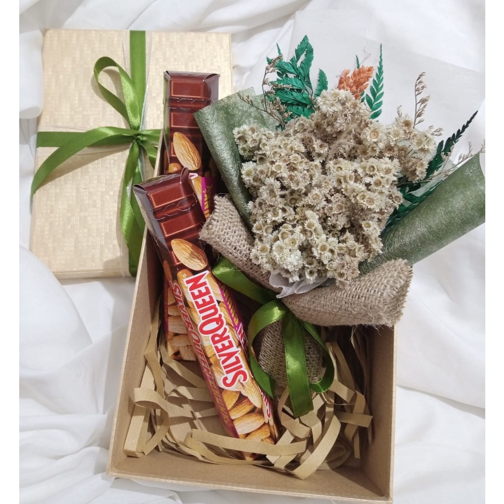 Jual Ajisai flo Gift Box Hampers ukuran 15 x 20 isian Bunga Boneka ...