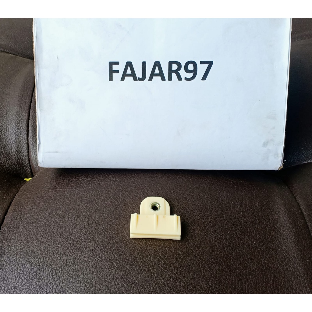 Jual Holder glass /dudukan tatakan rel pegangan kaca universal/Panther ...